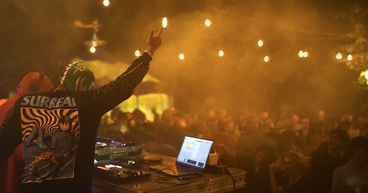 Hoods flakes Dj flakes + David Guetto | DJ Set | Centre national de la ...